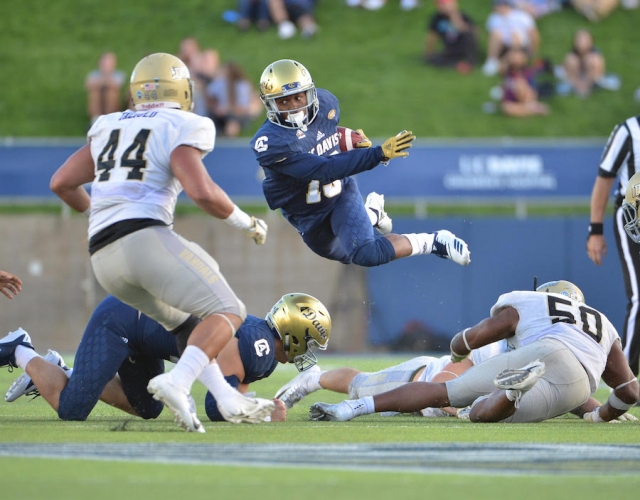 Aggies streak into bye week with blowout win | The Aggie