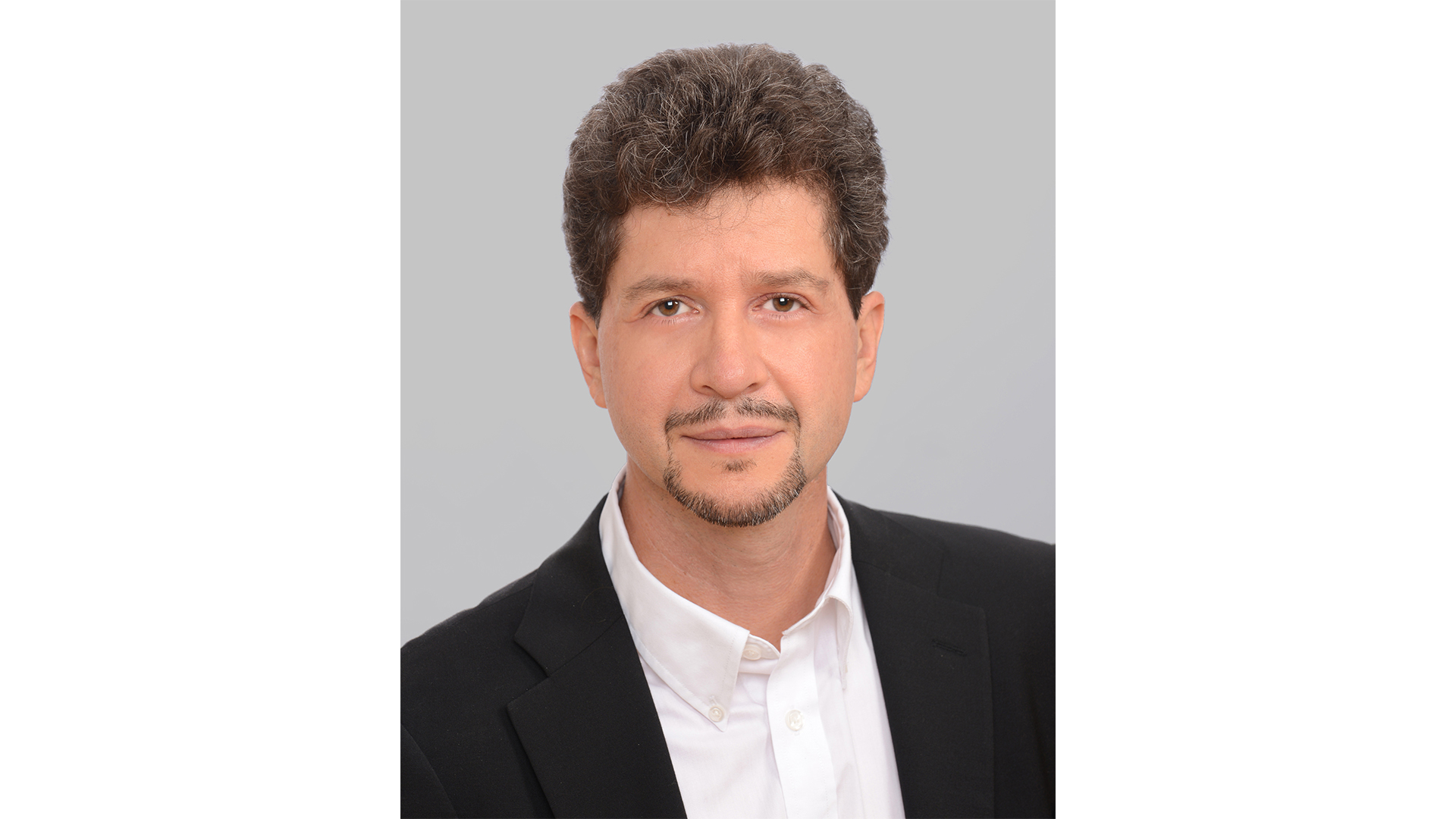 Carnegie Fellowship awarded to UC Davis Professor Andrés Reséndez | The ...