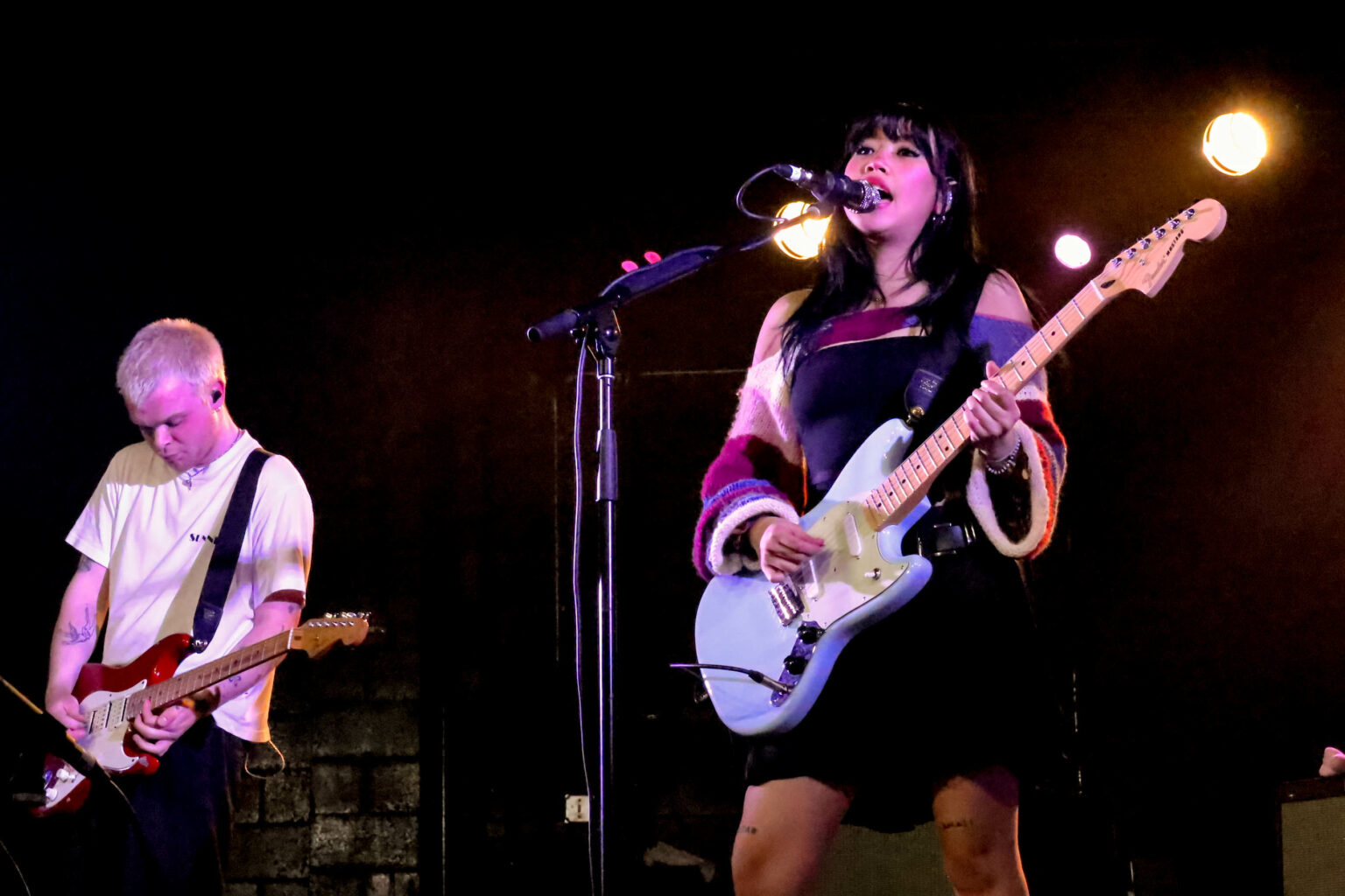 Review: Bedroom pop star beabadoobee blasts off into indie-rock stardom ...