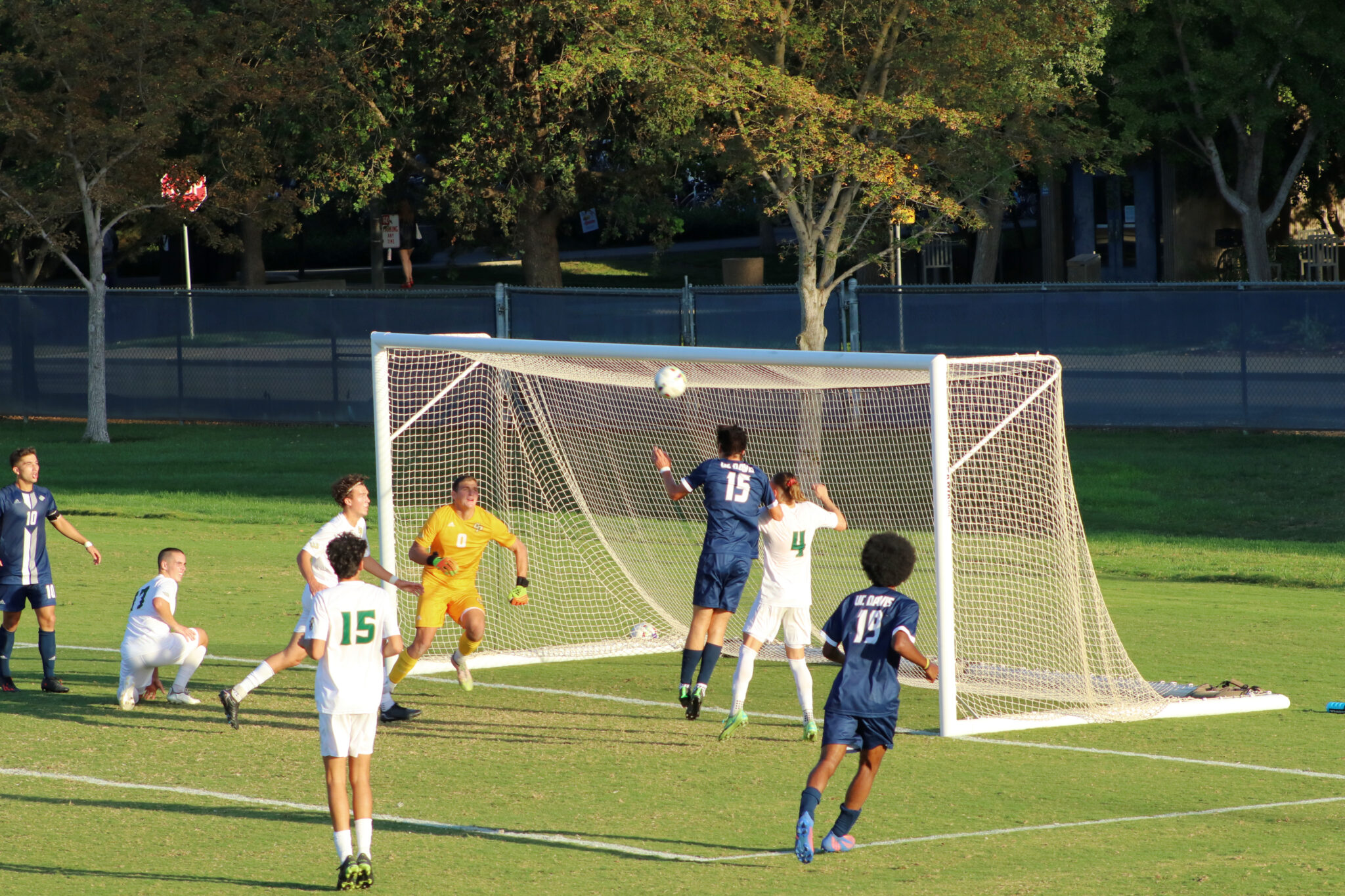 Illuminating the UC Davis men’s soccer team one step at a time | The Aggie