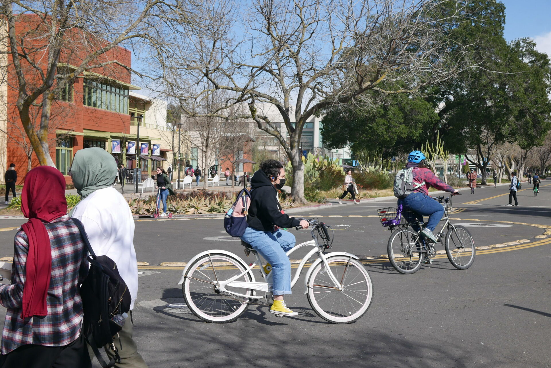 Traffic in Silo bus terminal area raises concerns about bike safety ...