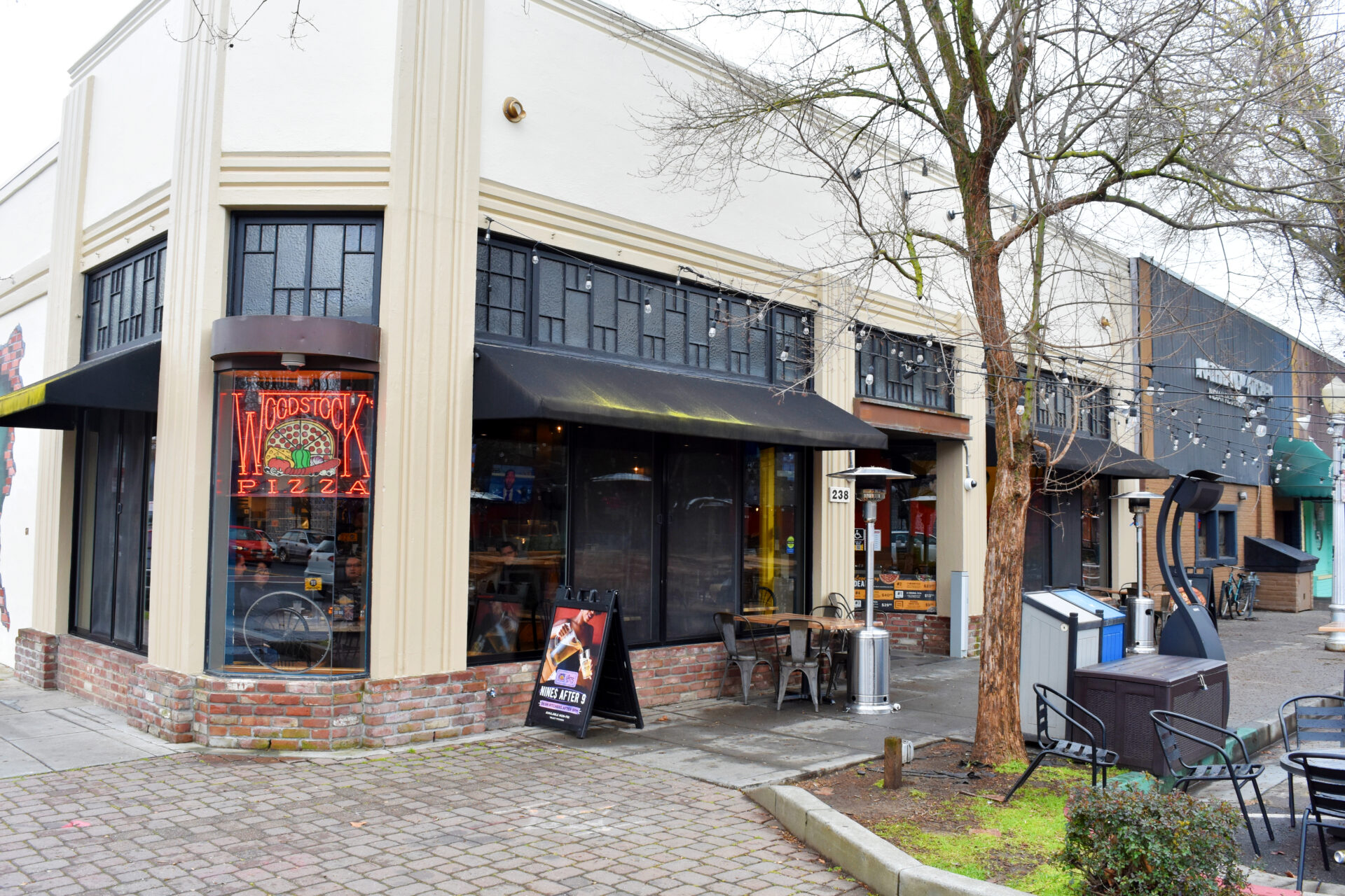 The Davis community weighs in on new Woodstock’s Pizza location | The Aggie