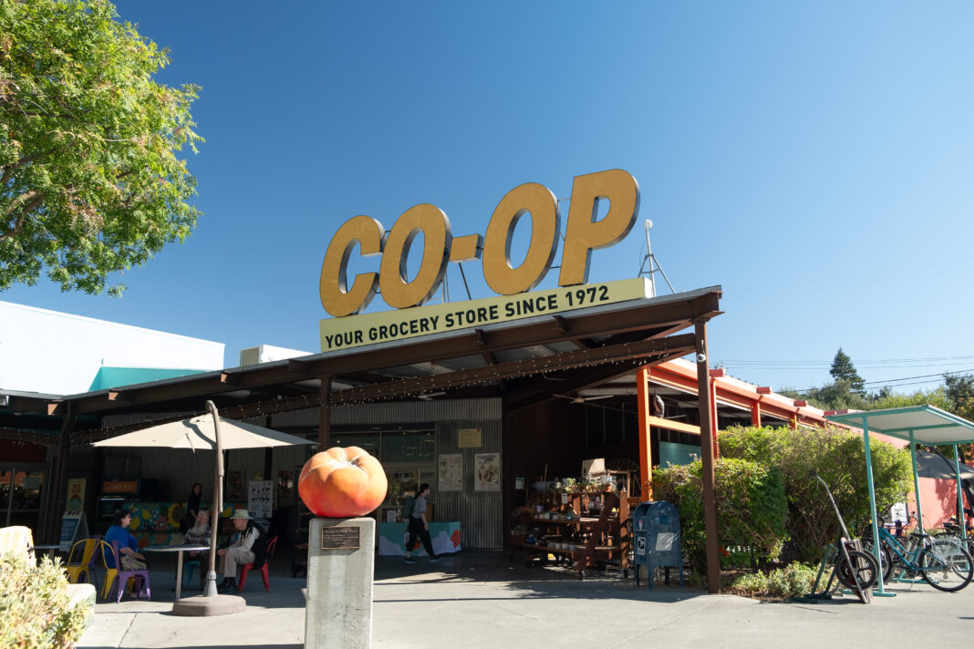 Davis Food Co-op hosts Game Day Cook Out in honor of Super Bowl weekend ...