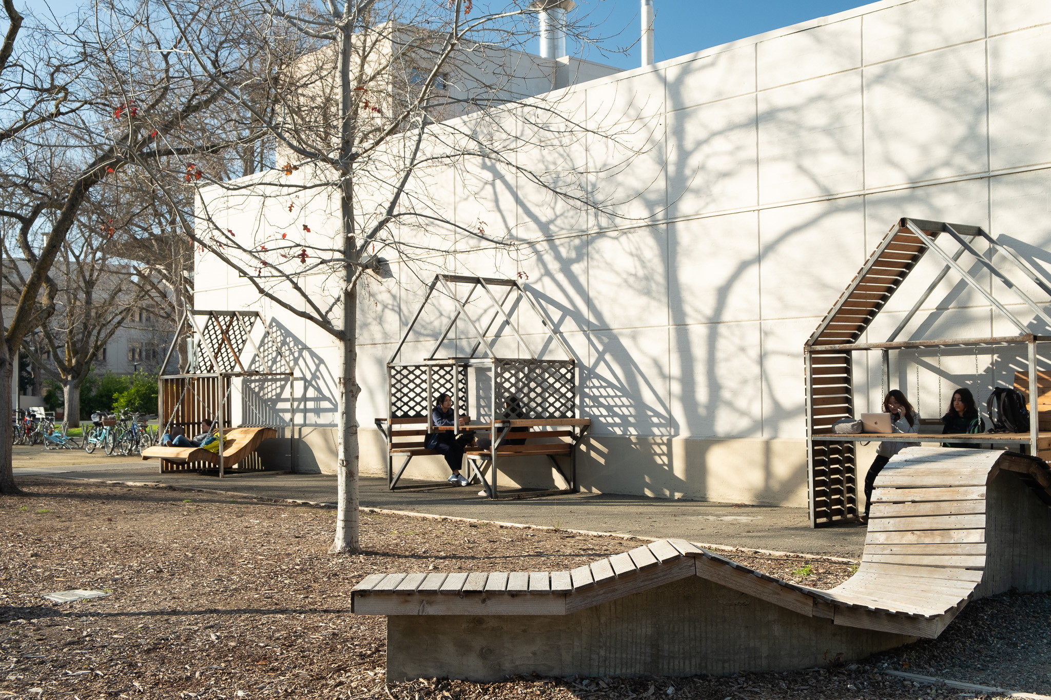 UC Davis students design and build three unique seating areas on campus ...