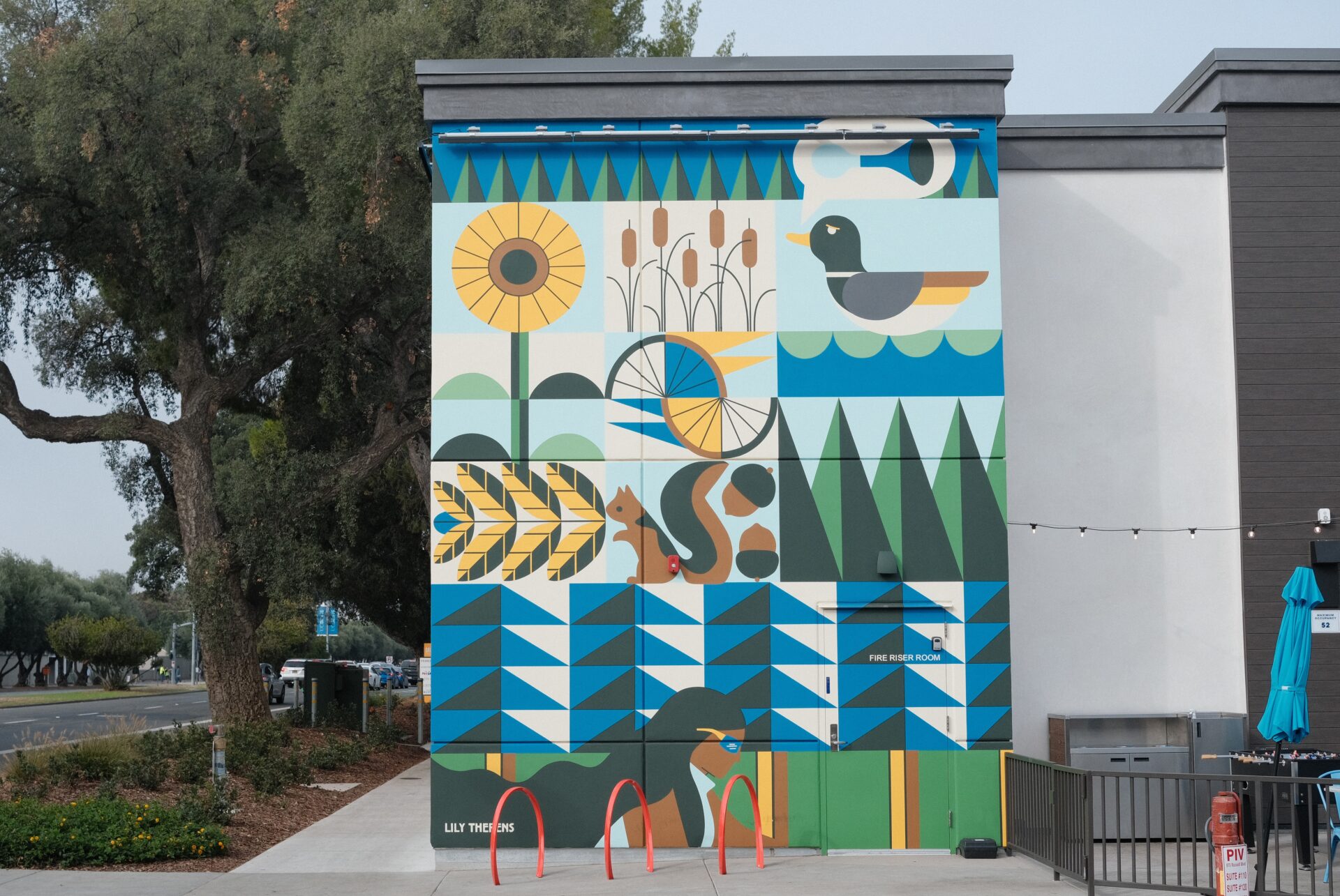 Sacramento-based artist Lily Therens shares her style and inspiration ...
